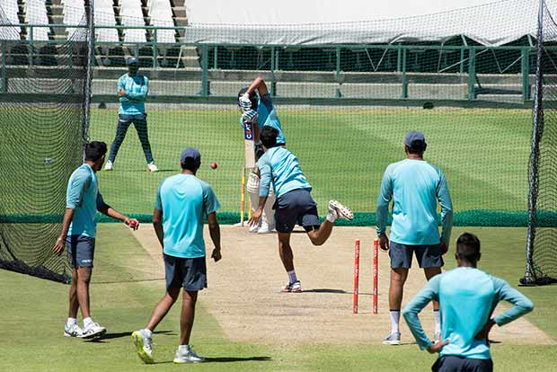 Jittery India aim to stay afloat against daunting South Africa